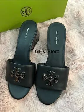 Tory Burch | Shoes | Tory Burch Everly Block Black Leather Logo Block ...